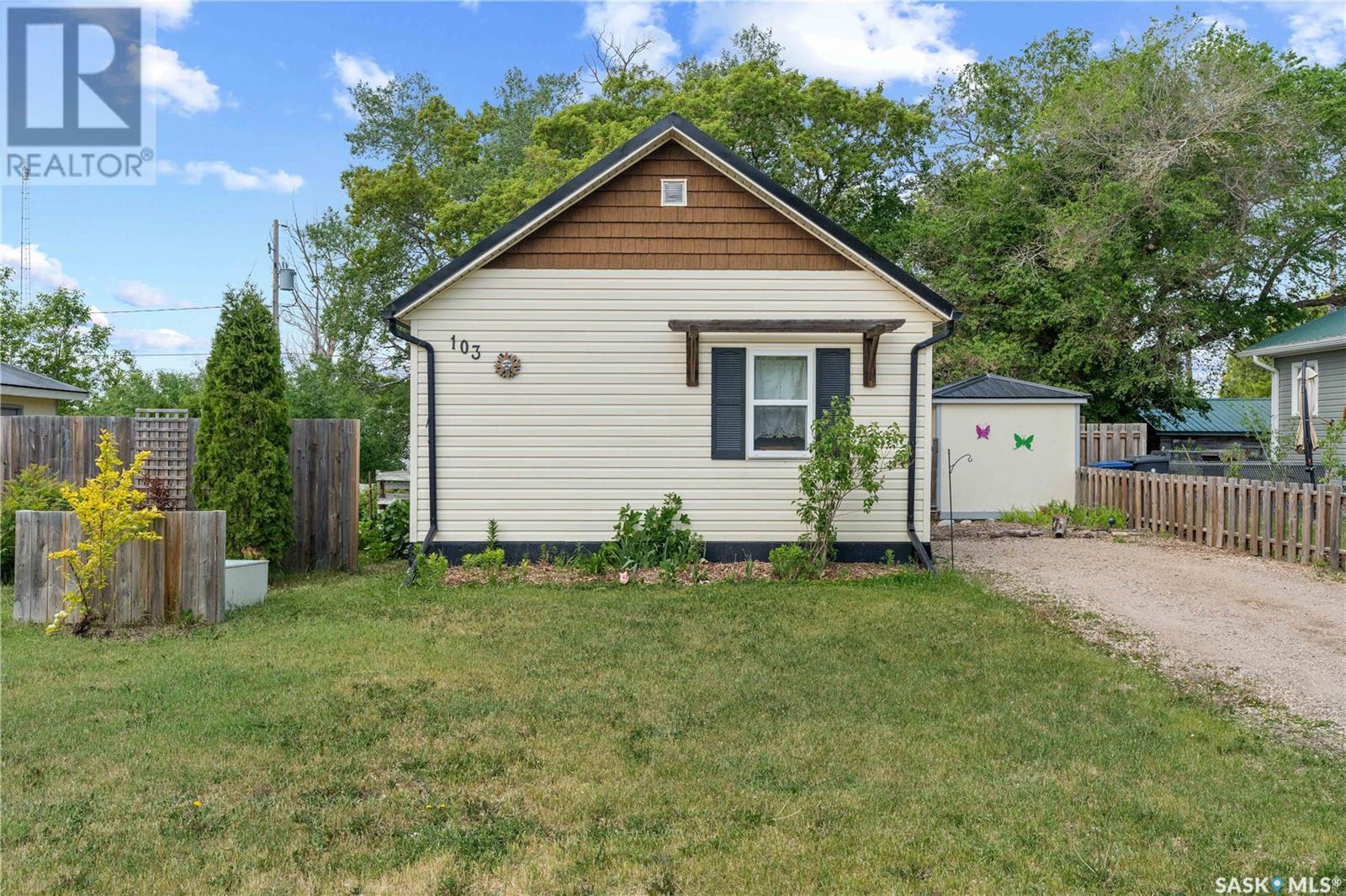 For sale: 103 Margaret STREET, Bulyea, Saskatchewan S0G0L0 - SK009040 ...
