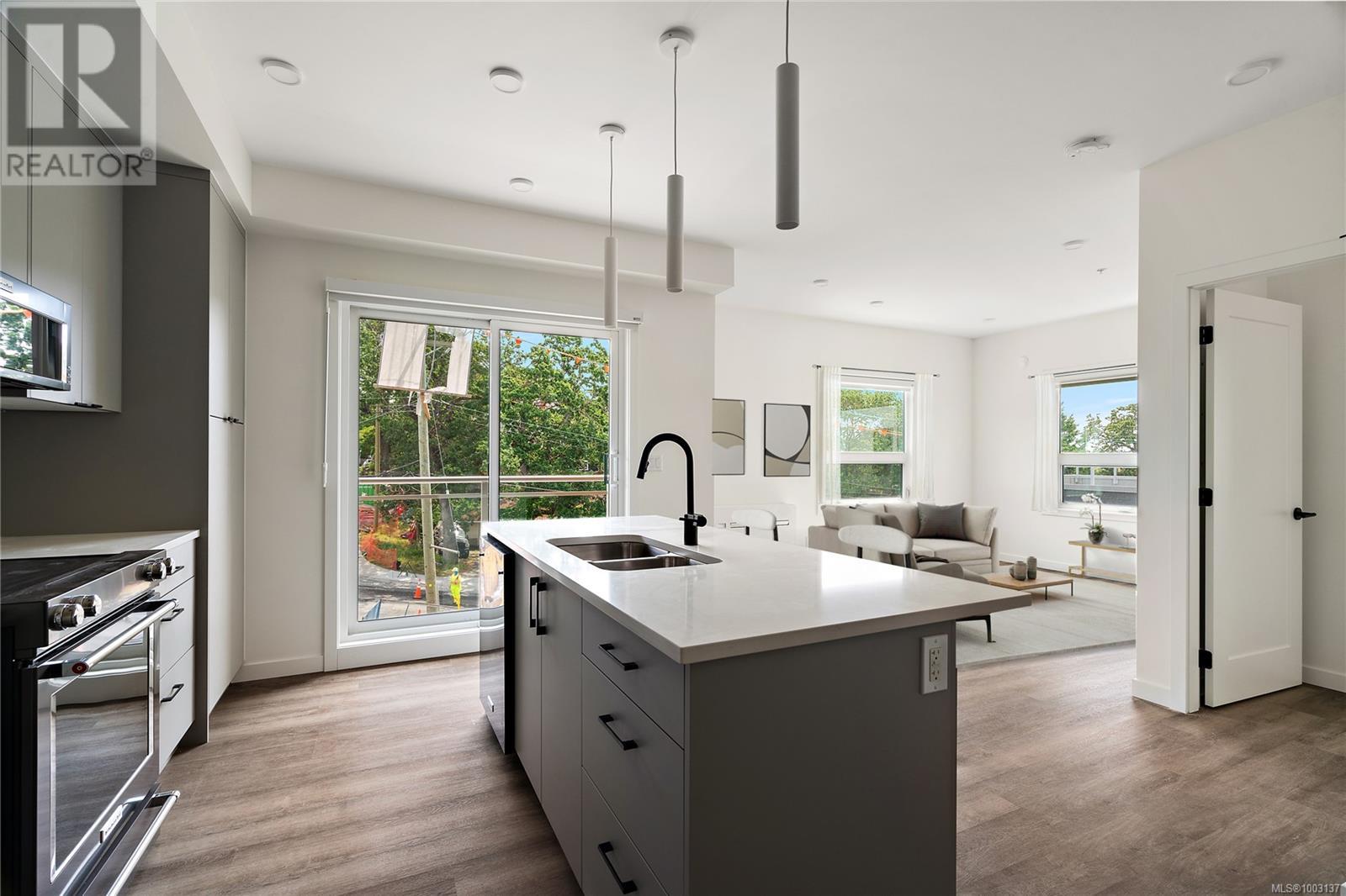 For sale: B507 1102 Esquimalt Rd, Esquimalt, British Columbia V9A6A1 ...