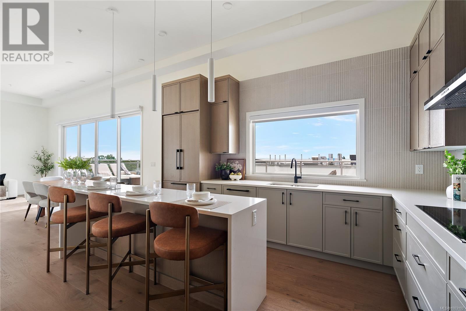 For sale: BPH2 1102 Esquimalt Rd, Esquimalt, British Columbia V9A6A1 ...