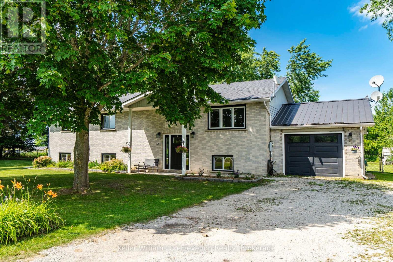 À vendre : 169 SWITZER STREET, Clearview, Ontario L0M1N0 - S12220166 ...