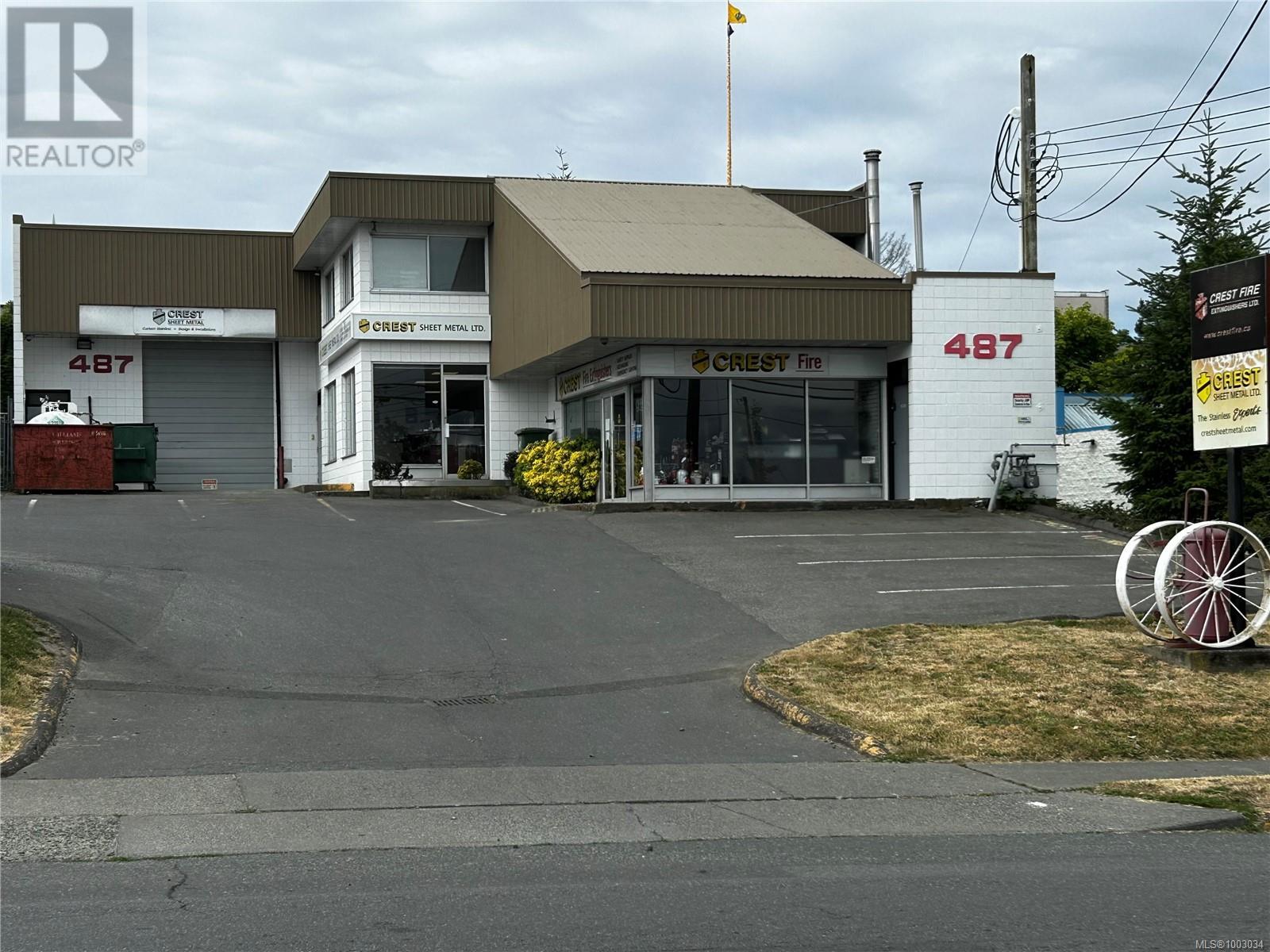 For sale: 487 Burnside Rd E, Victoria, British Columbia V8T2X3 ...