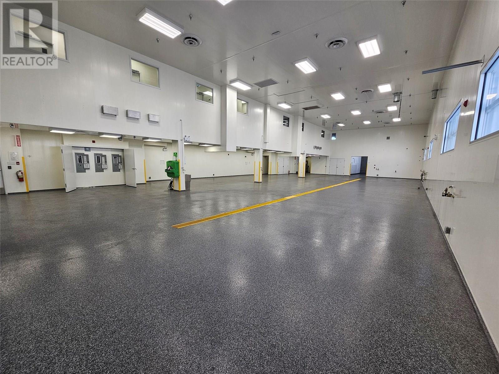 For sale: 8920 Grigg Road Unit# 208, Kelowna, British Columbia V4V2N5 ...