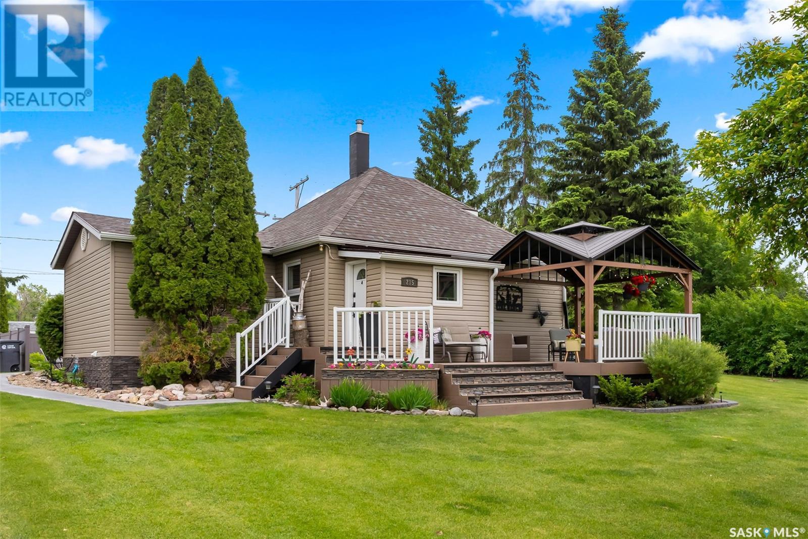 À vendre : 215 Main STREET, Kelliher, Saskatchewan S0A1V0 - SK009620 ...