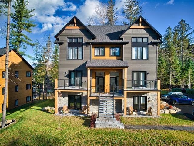 For rent: 565 Rue Charlie-Forbell, Mont-Tremblant, Quebec J8E1G3 ...