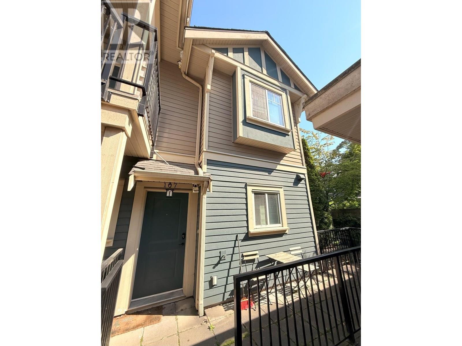 For sale: 107 7168 STRIDE AVENUE, Burnaby, British Columbia V3N1T7 ...