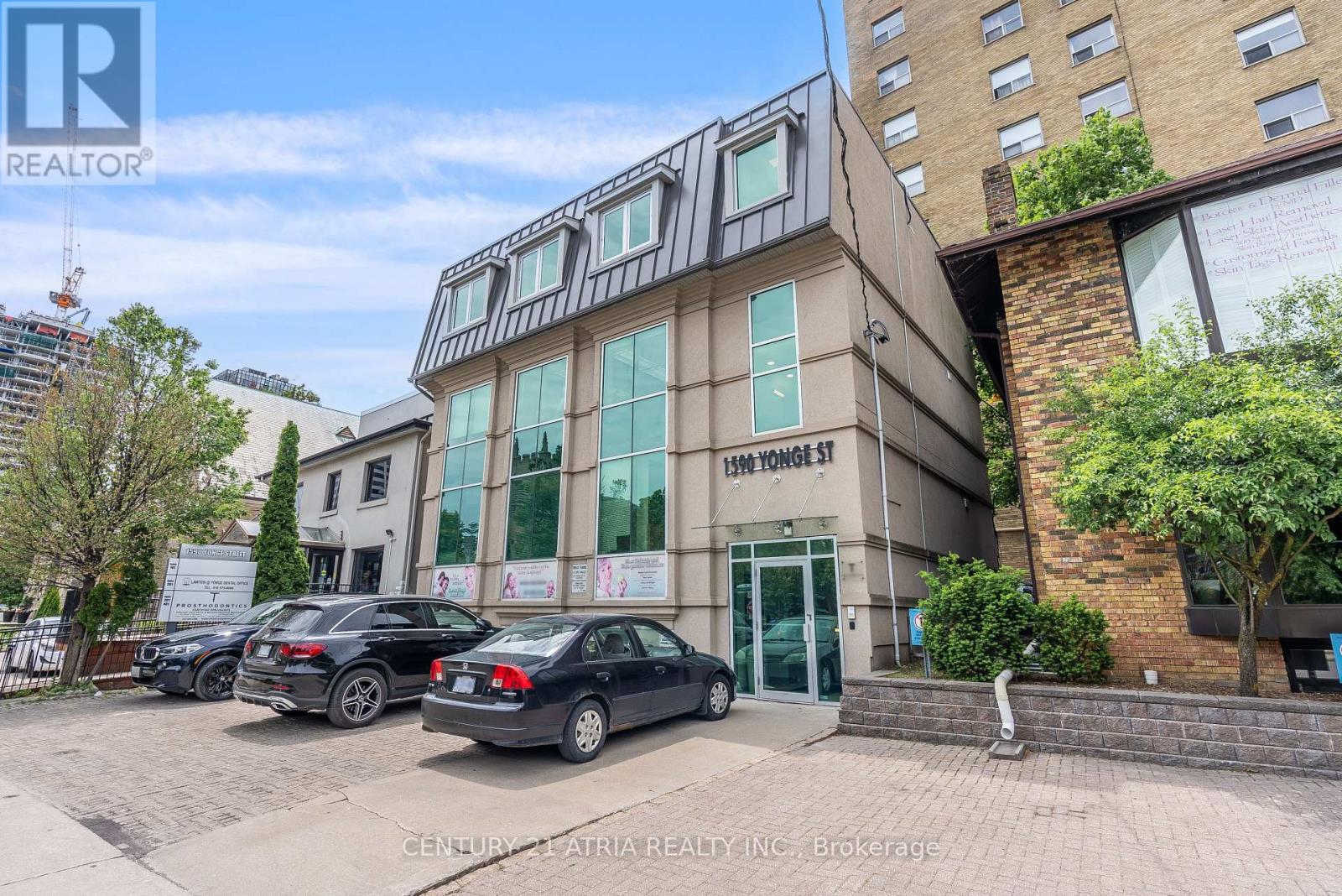 For lease: 100 - 1590 YONGE STREET, Toronto (Yonge-St. Clair), Ontario ...