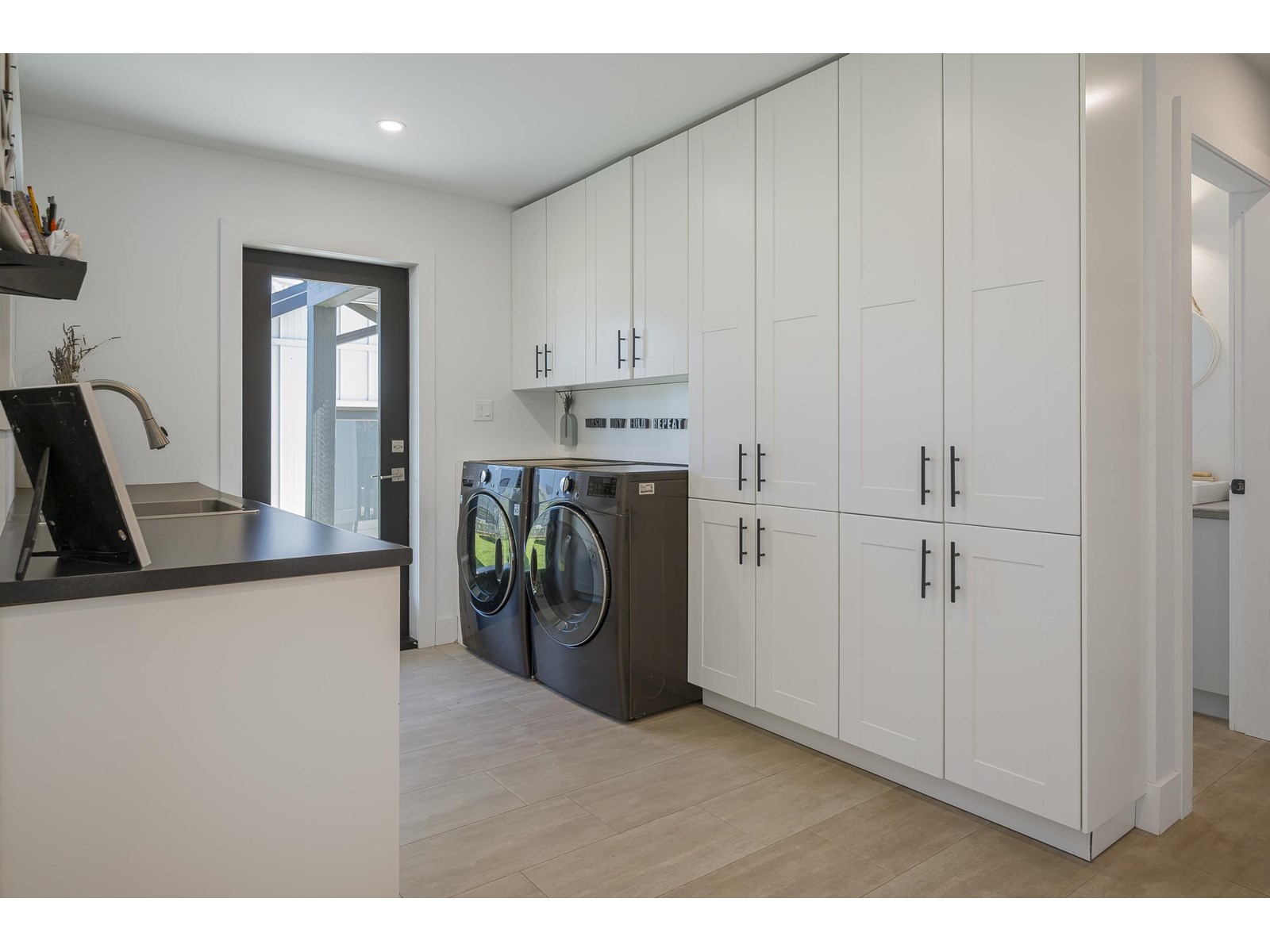 For sale: 1716 AGASSIZ AVENUE, Agassiz, Agassiz, British Columbia V0M1A3 - R2998181 | REALTOR.ca