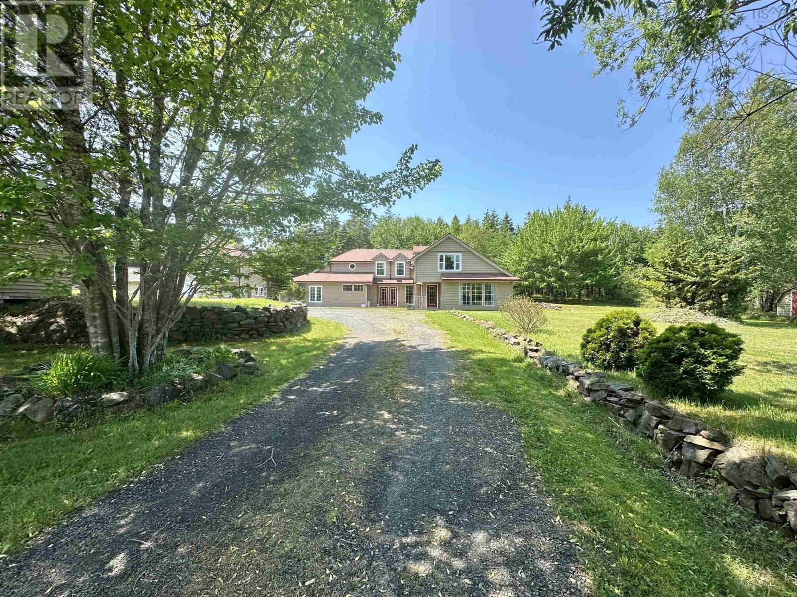 For sale: 235 Small Gains Road, Arcadia, Nova Scotia B5A5J1 - 202508750 ...