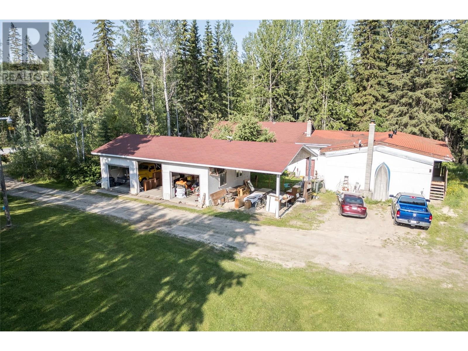 For sale: 1691 Oberg Johnson Road, Golden, British Columbia V0A1H1 ...
