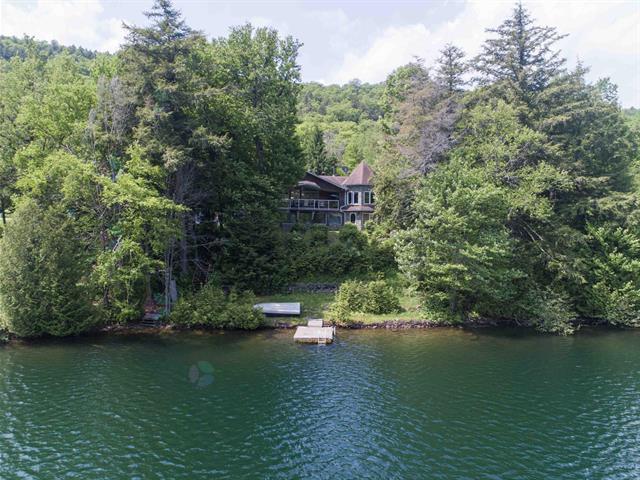 For sale: 823 Ch. du Lac-du-Cardinal, Denholm, Quebec J8N9C8 - 26037698 ...