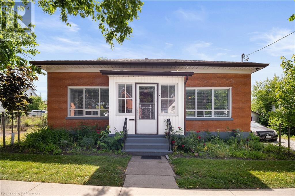 À vendre : 7 TASKER Street, St. Catharines, Ontario L2R3Z7 - 40736474 ...