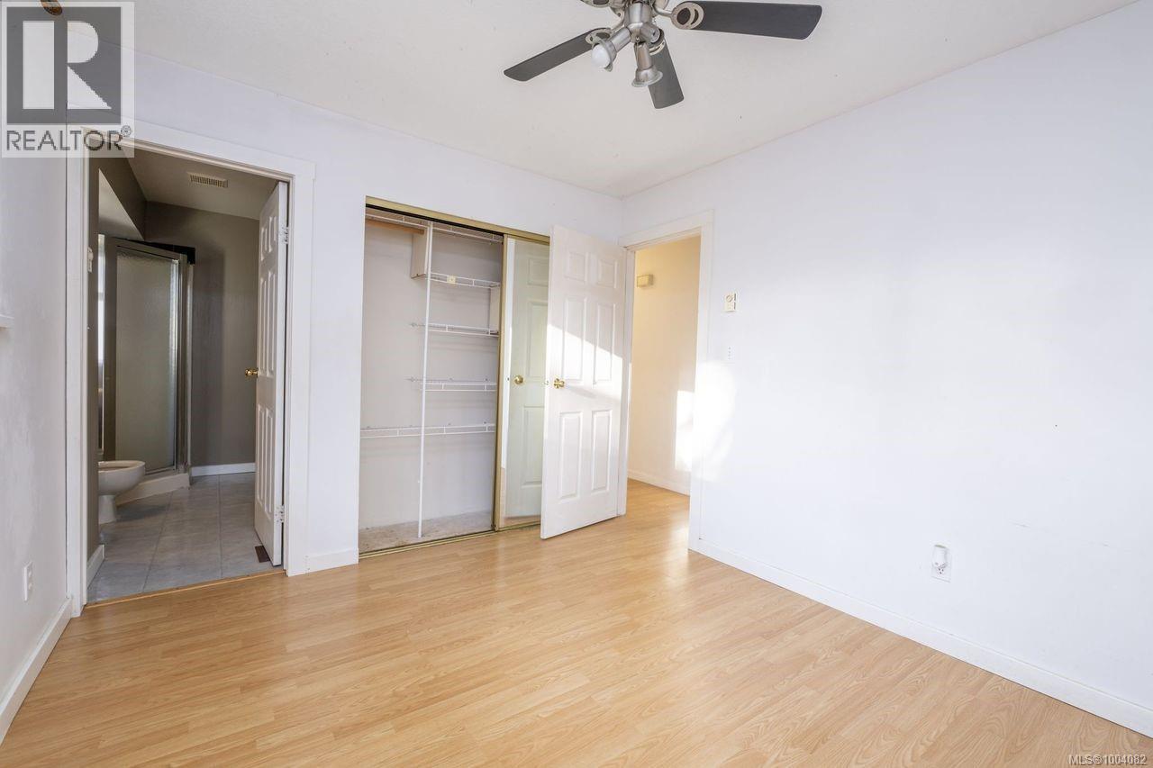 For sale: 1526 Stag Rd, Campbell River, British Columbia V9W6E4 ...