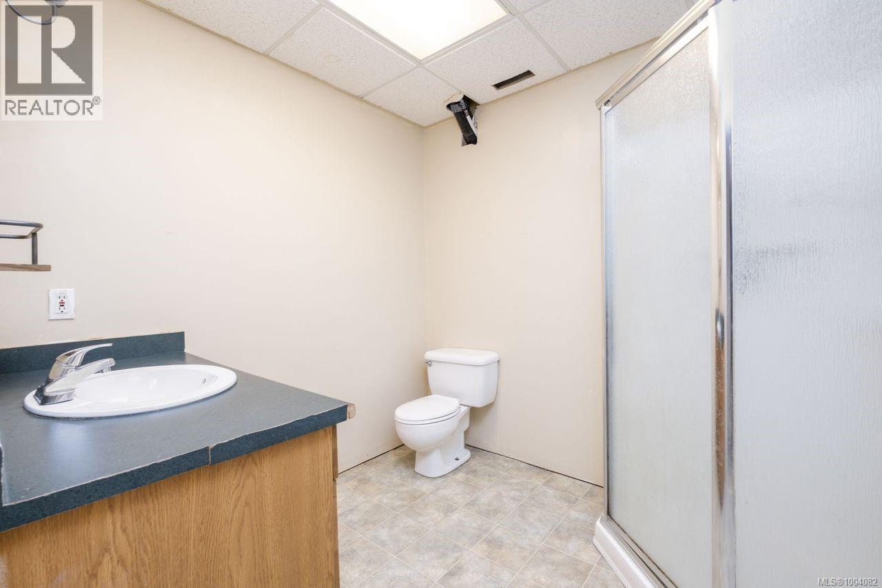 For sale: 1526 Stag Rd, Campbell River, British Columbia V9W6E4 ...