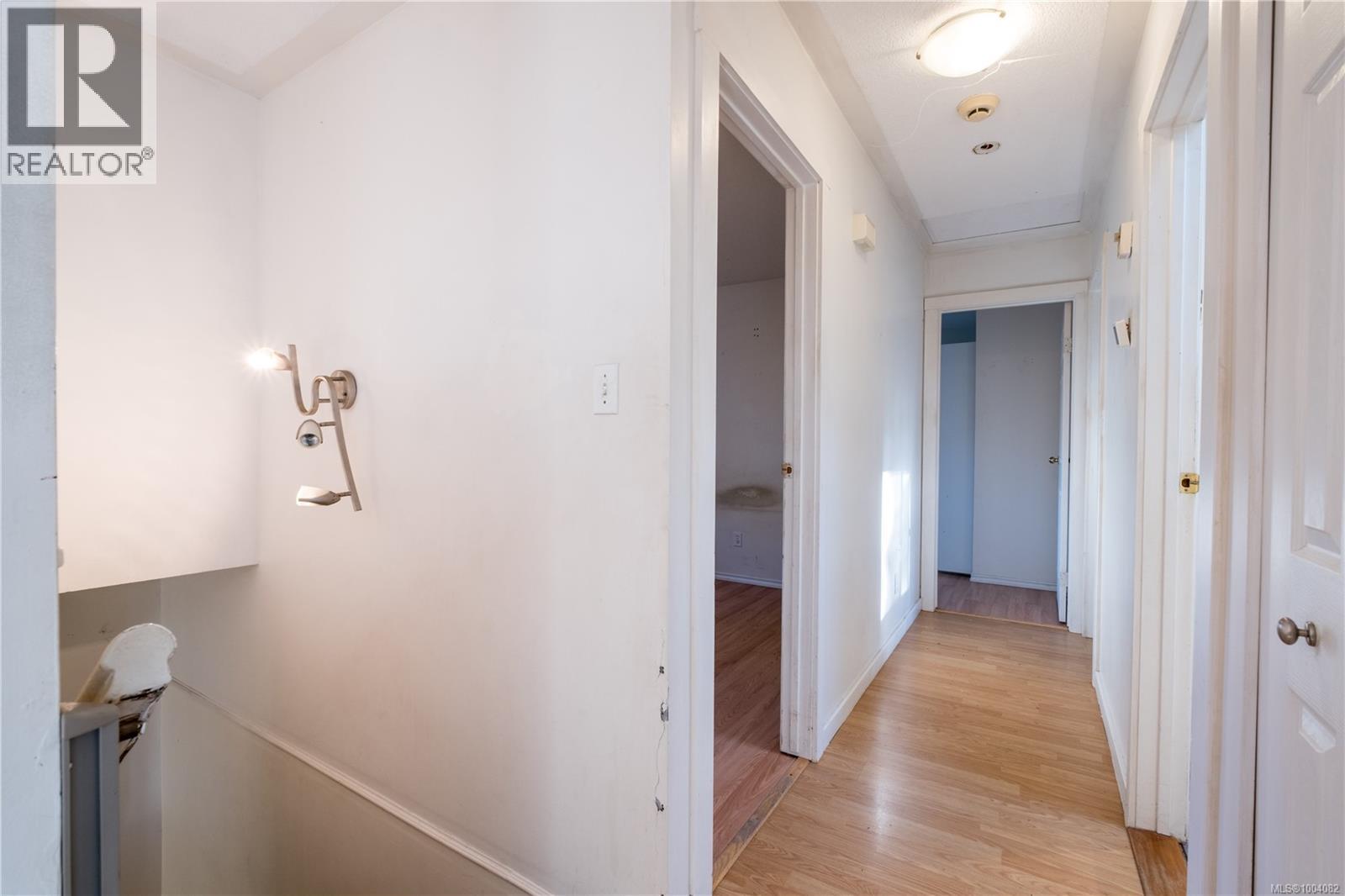 For sale: 1526 Stag Rd, Campbell River, British Columbia V9W6E4 ...