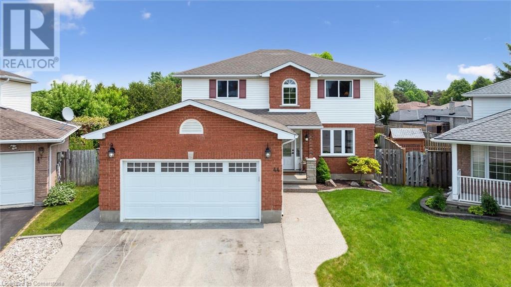 44 DUNEDIN Court, Kitchener, Ontario N2E3M9 | REALTOR.ca