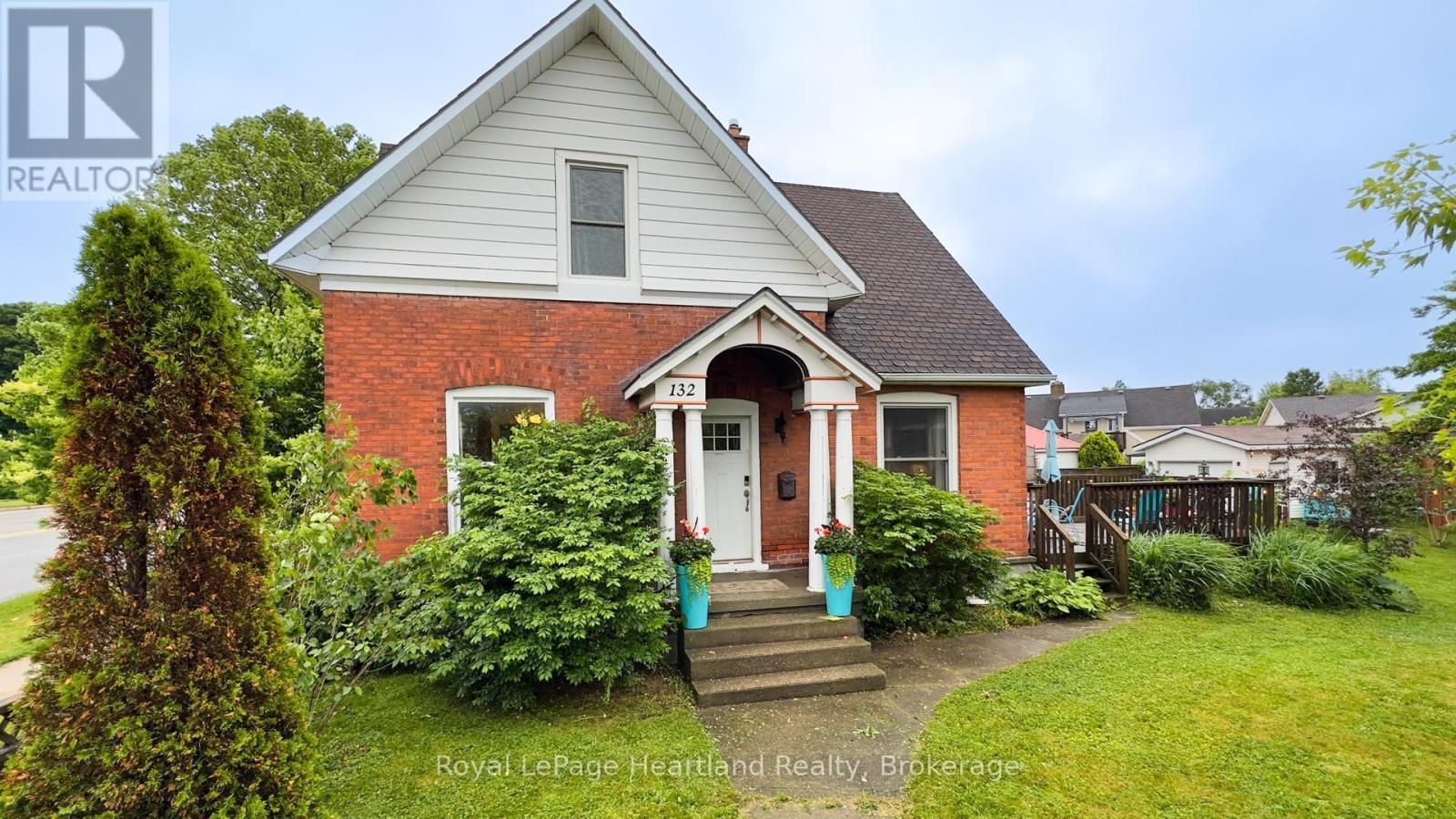 For sale: 132 ELGIN AVENUE E, Goderich (Goderich (Town)), Ontario ...