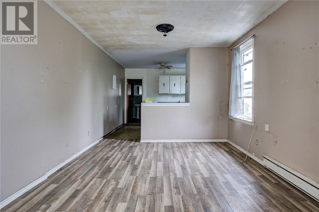 For sale: 58 Cedar Street, Levack, Ontario P3E1A5 - 2122902 | REALTOR.ca