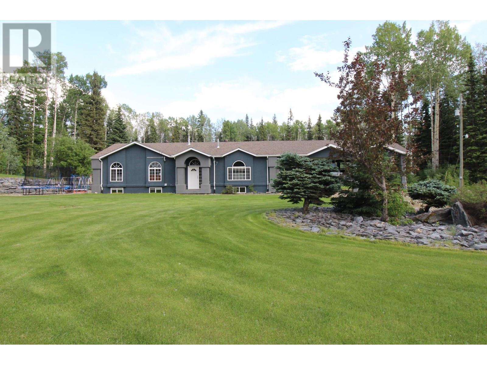 For sale: 69 ALBERTA DRIVE, Mackenzie, British Columbia V0J2C0 ...