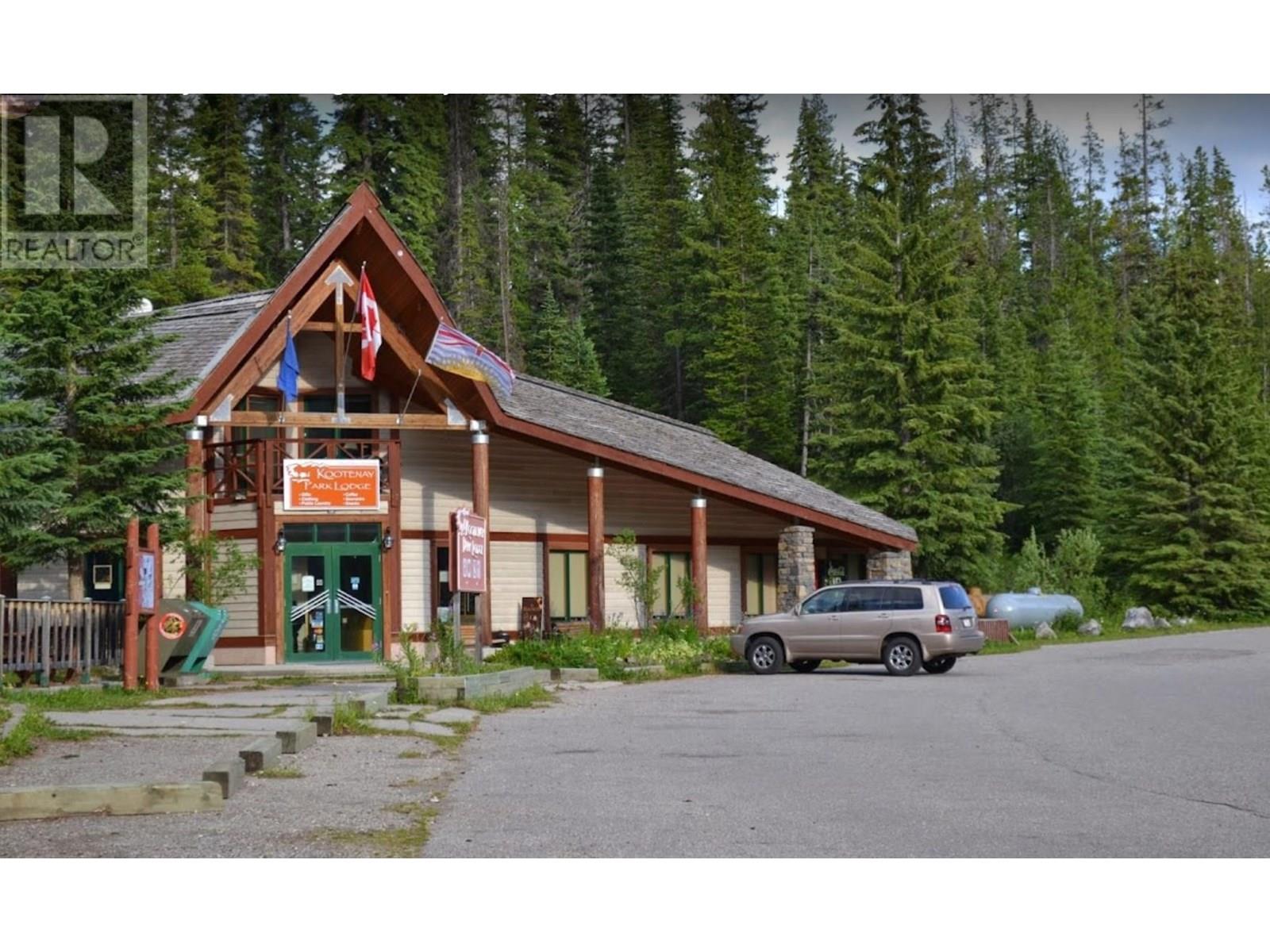 For sale: 9500 Highway 93 S, Spillimacheen, British Columbia V0A1M0 ...