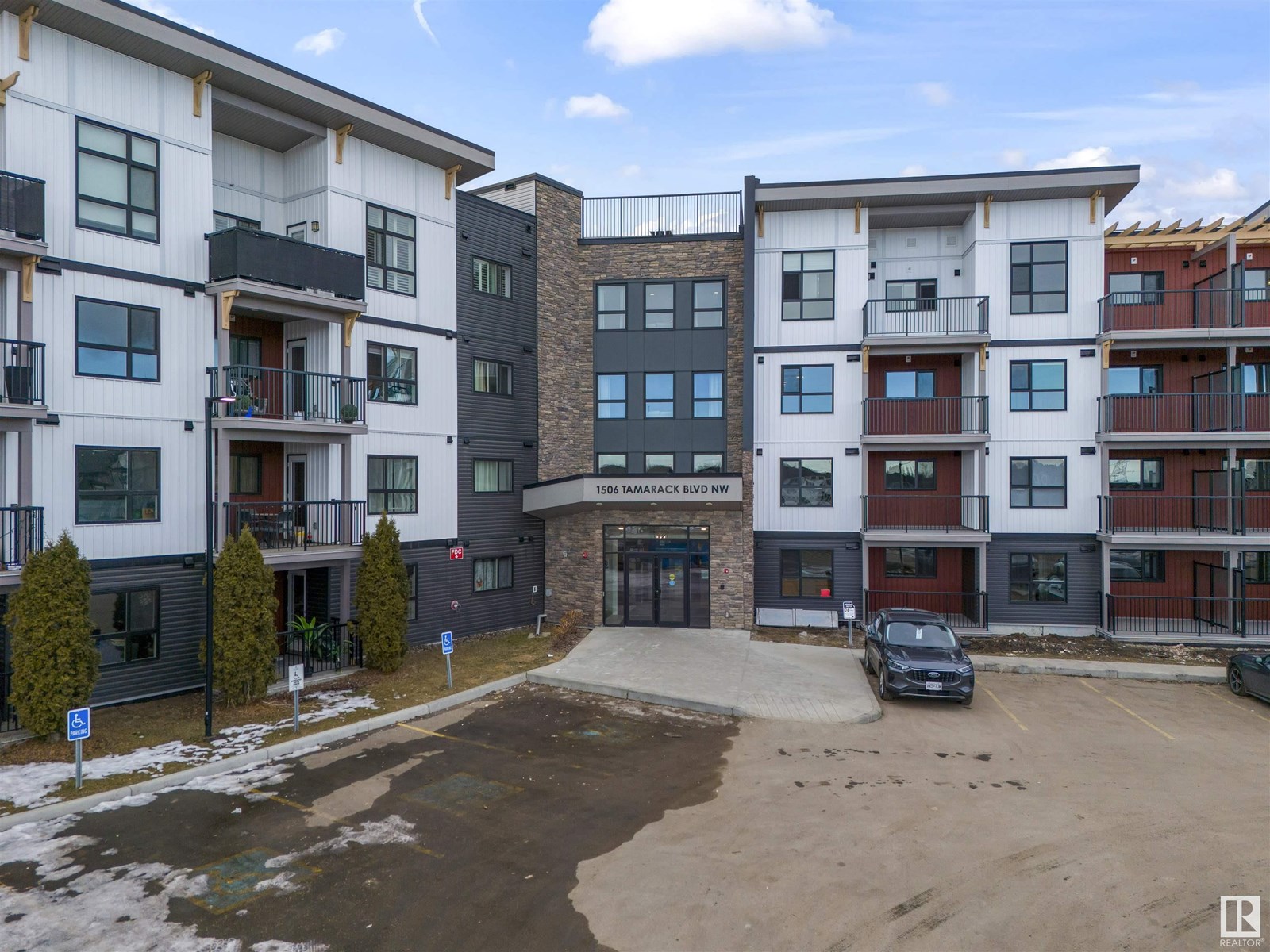 For sale: #310 1506 TAMARACK BV NW, Edmonton, Alberta T6T2J5 - E4444012 ...