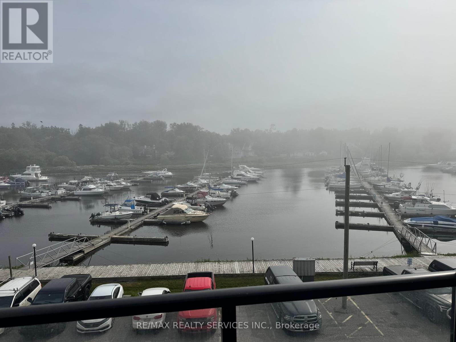 For sale: 211 - 70 SHIPWAY AVENUE N, Clarington (Newcastle), Ontario ...