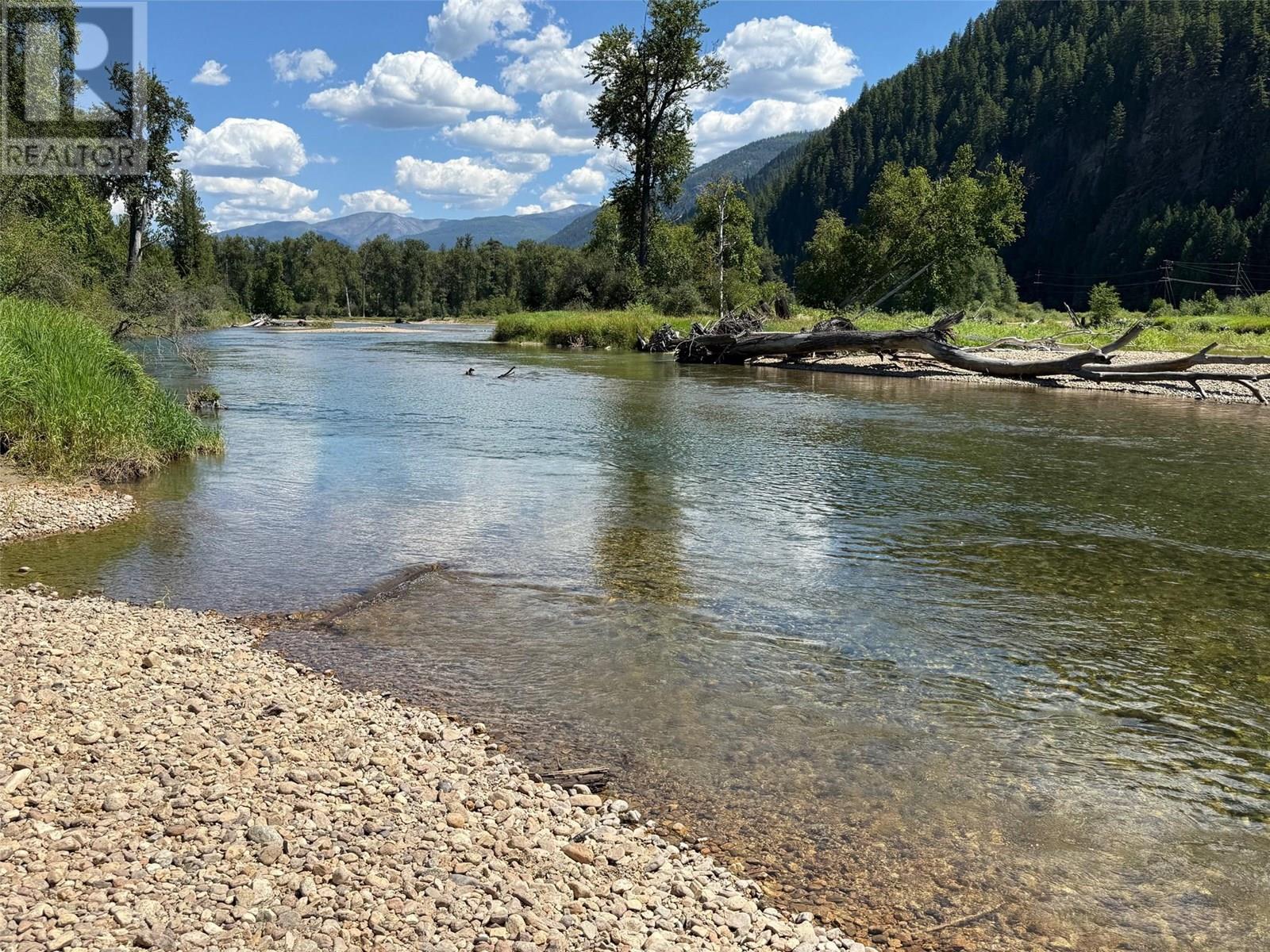 For sale: 4421 Slocan River Road, Winlaw, British Columbia V0G2J0 ...