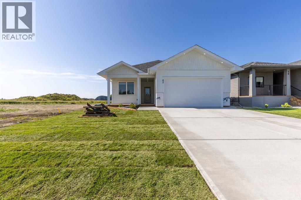 For sale: 62 E 300 S, Raymond, Alberta T0K2S0 - A2232559 | REALTOR.ca