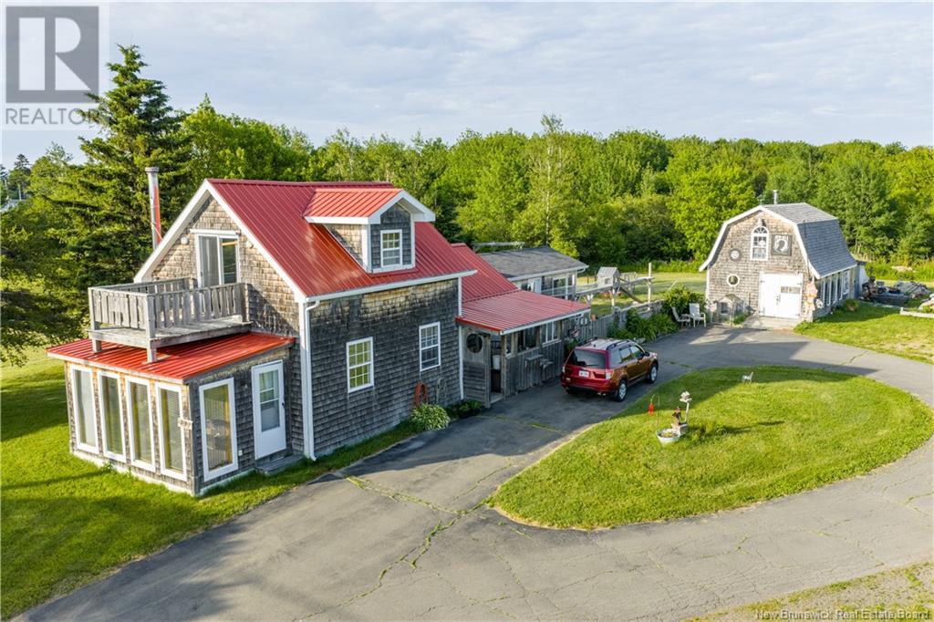 For sale: 137 Pointe Du Chene Road, Pointe-Du-Chêne, New Brunswick ...