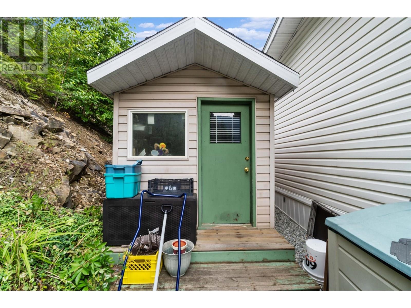 For sale: 1885 Tappen Notch Hill Road Unit# 48, Tappen, British ...