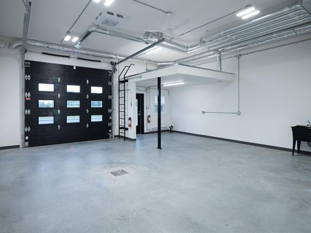 For lease: 25-55 Rue Claude-Audy, Saint-Jérôme, Quebec J5L0J2 ...