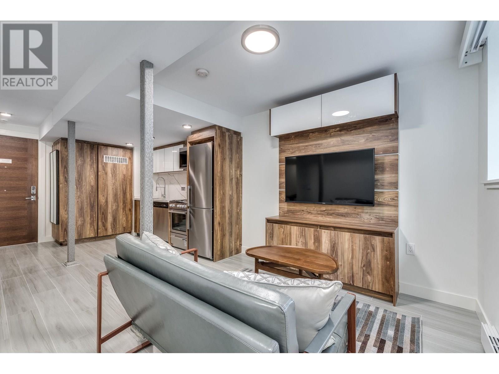 For rent: 105 1168 PENDRELL STREET, Vancouver, British Columbia V6E1L4 ...