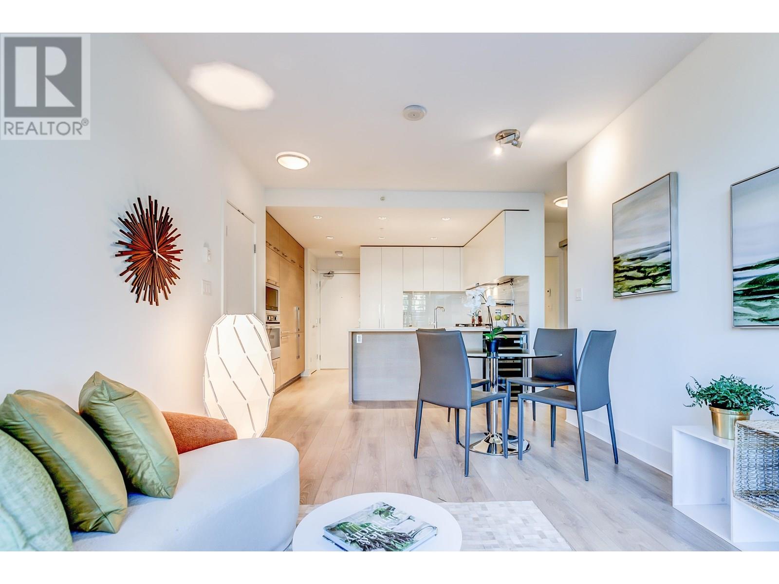 For sale: 2206 1188 PINETREE WAY, Coquitlam, British Columbia V3B0K9 ...