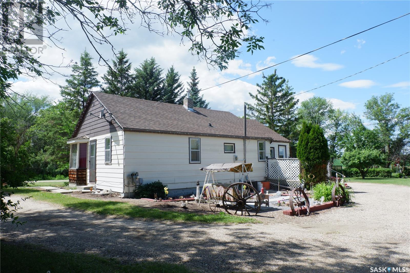 For sale: 311 Kerry STREET, Limerick, Saskatchewan S0H2P0 - SK011122 ...