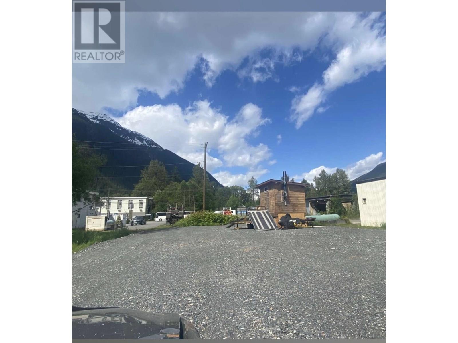 For sale: 413 4TH AVENUE, Stewart, British Columbia V0T1W0 - C8070269 ...