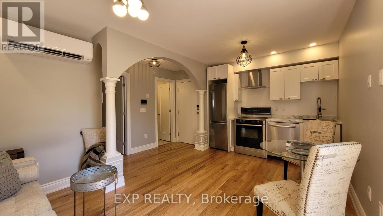 For rent: 304 - 157-159 JAMES STREET, Ottawa, Ontario K1R5M4 - X11930702 | REALTOR.ca