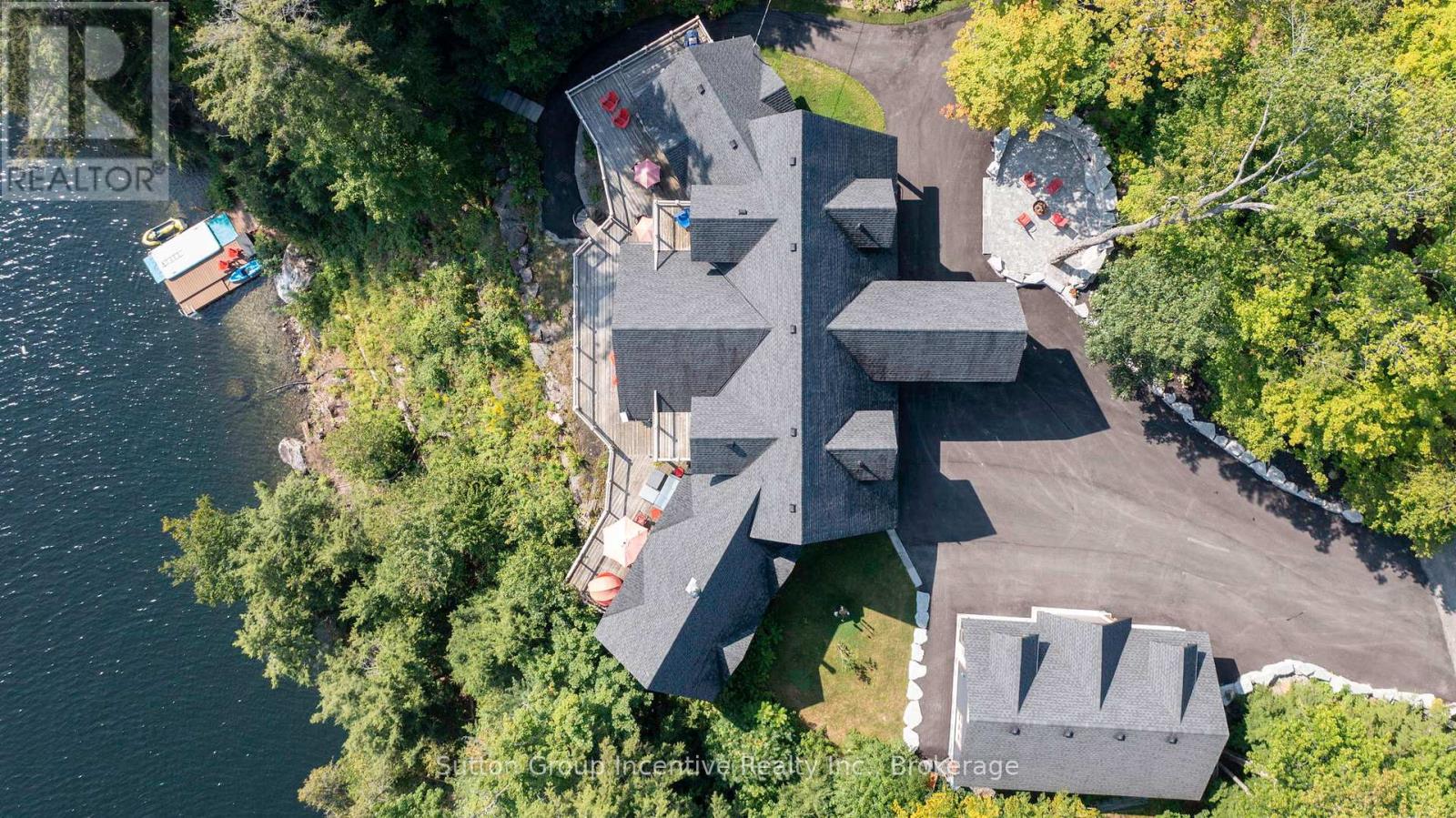 For sale: 15 GORDON POINT LANE, Seguin, Ontario P0C1H0 - X12254774 ...