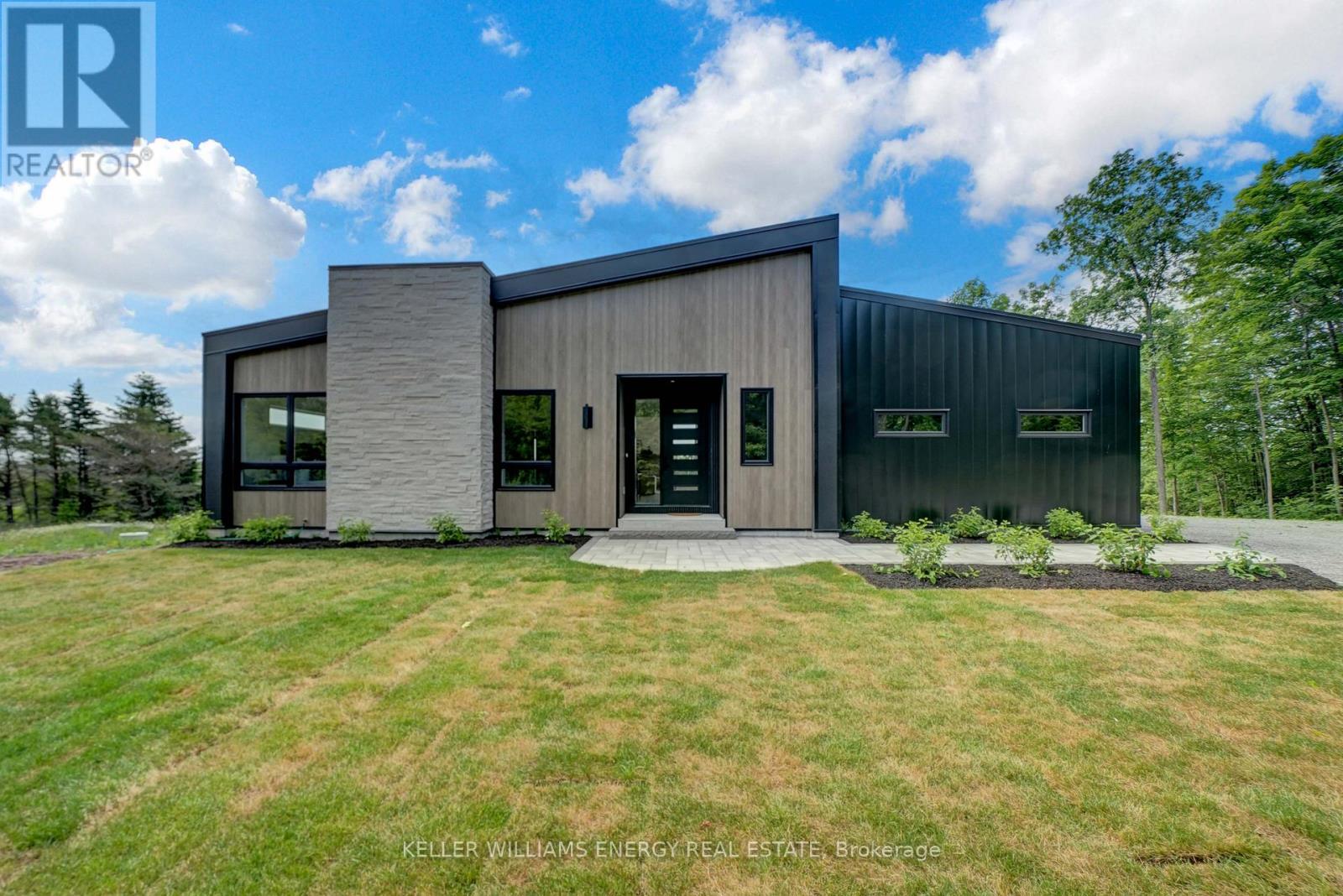 À vendre : 13 PARTRIDGE HOLLOW ROAD, Prince Edward County (Hillier Ward ...