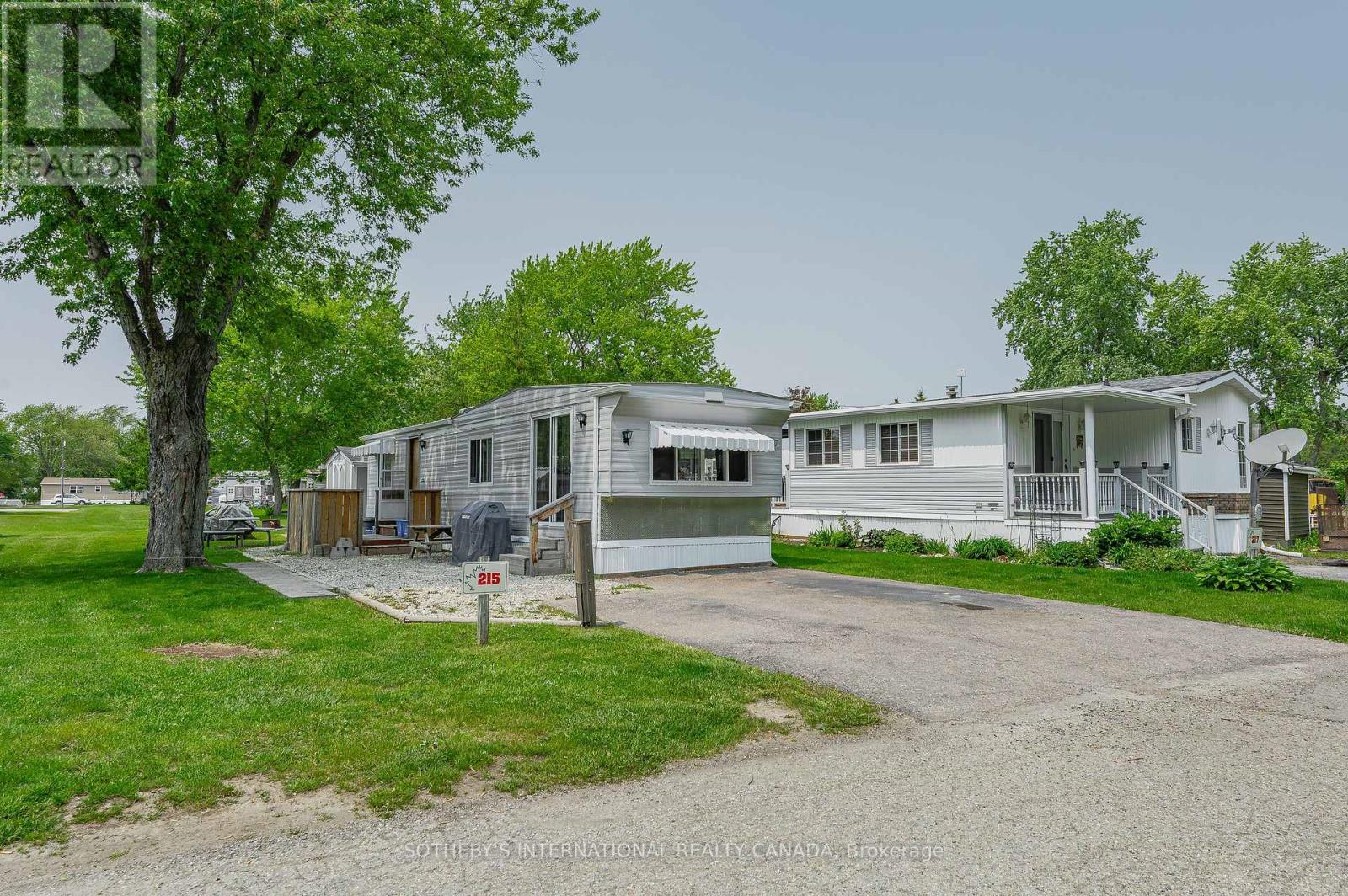 For sale: 215 - 580 BEAVER CREEK ROAD, Waterloo, Ontario N2J3Z4 ...