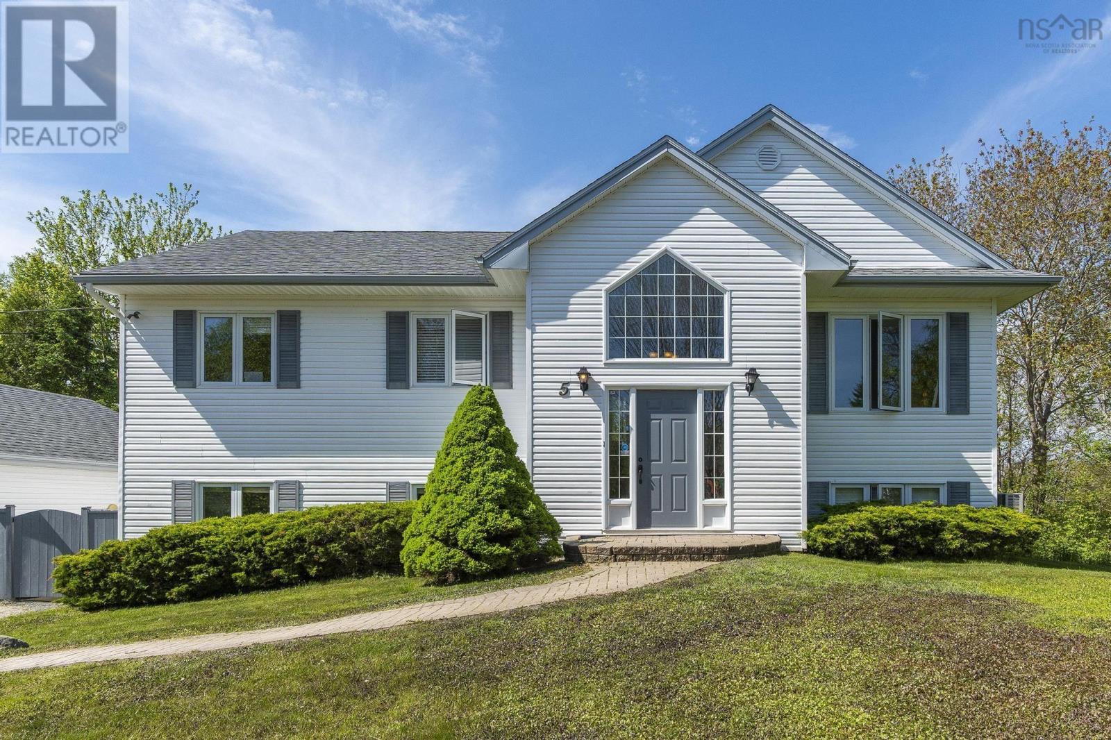 5 Waterloo Way, Stillwater Lake, Nova Scotia B3Z1H2 | REALTOR.ca