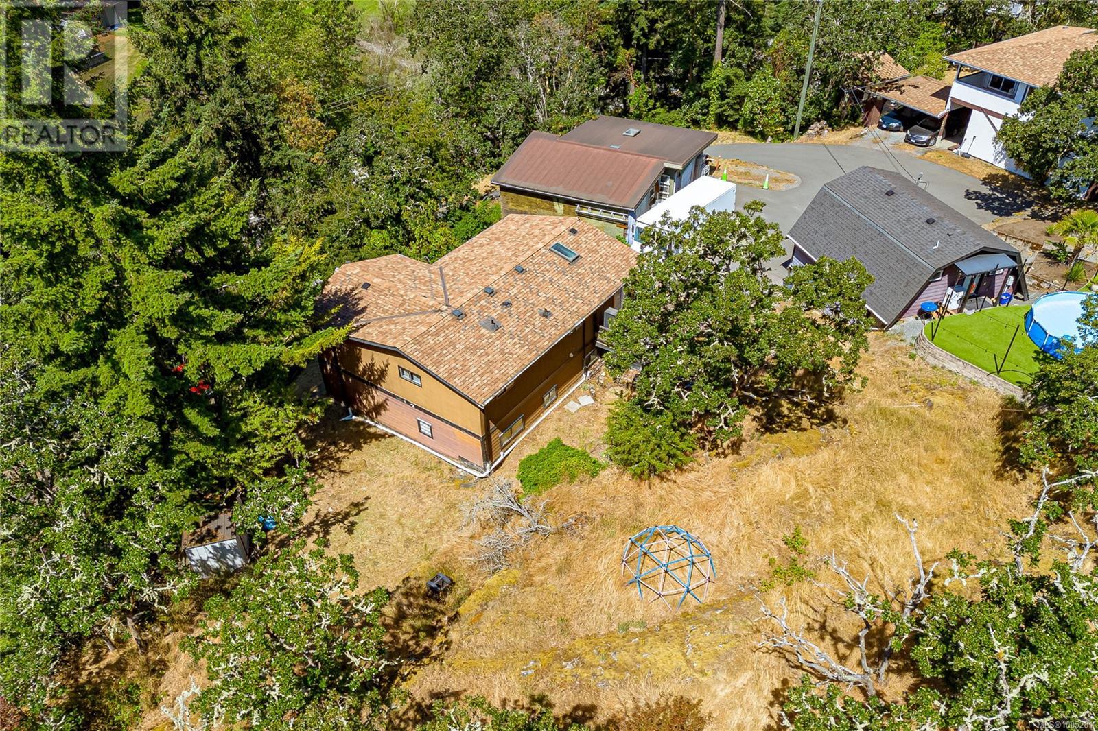 For sale: 2673 Florence Lake Rd, Langford, British Columbia V9B4H5 ...