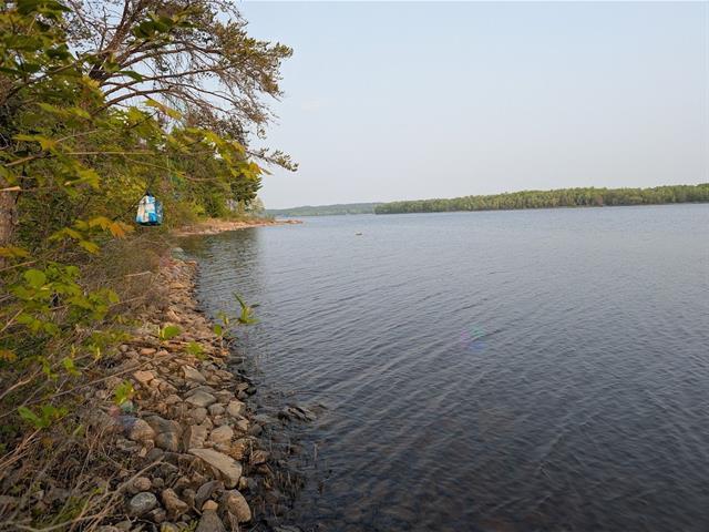 For sale: Ch. Chenal-de-la-Culbute, Waltham, Quebec J0X3H0 - 25356828 ...