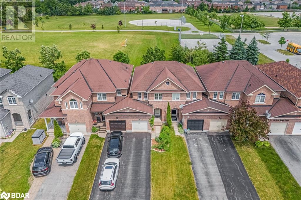 À vendre : 32 ARCH BROWN Court, Barrie, Ontario L4M0C6 - 40748153 ...
