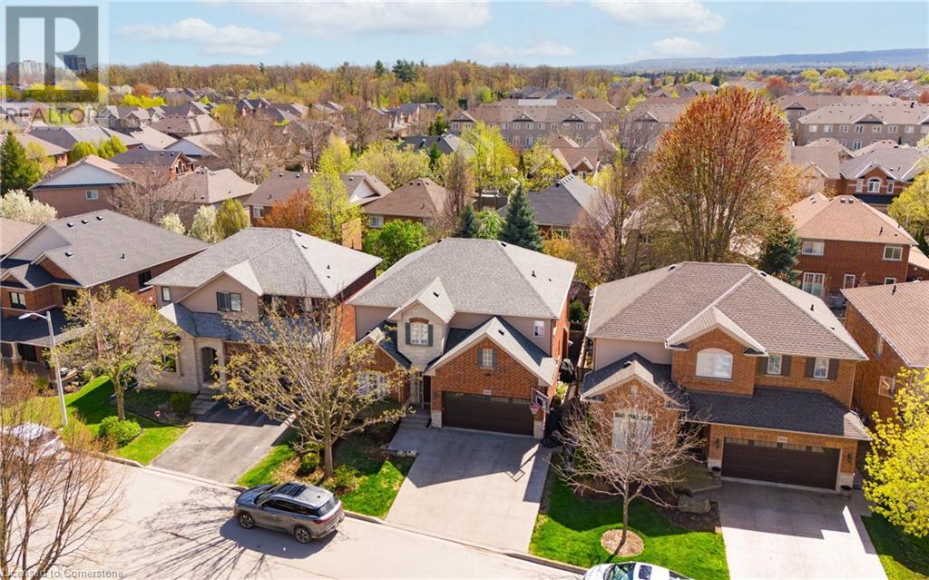 5449 VALLEYHIGH Drive, Burlington, Ontario L7L6Z6 | REALTOR.ca