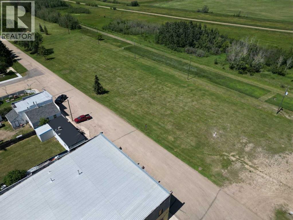 For sale: 5008 50 Avenue, Botha, Alberta T0C0N0 - A2236836 | REALTOR.ca