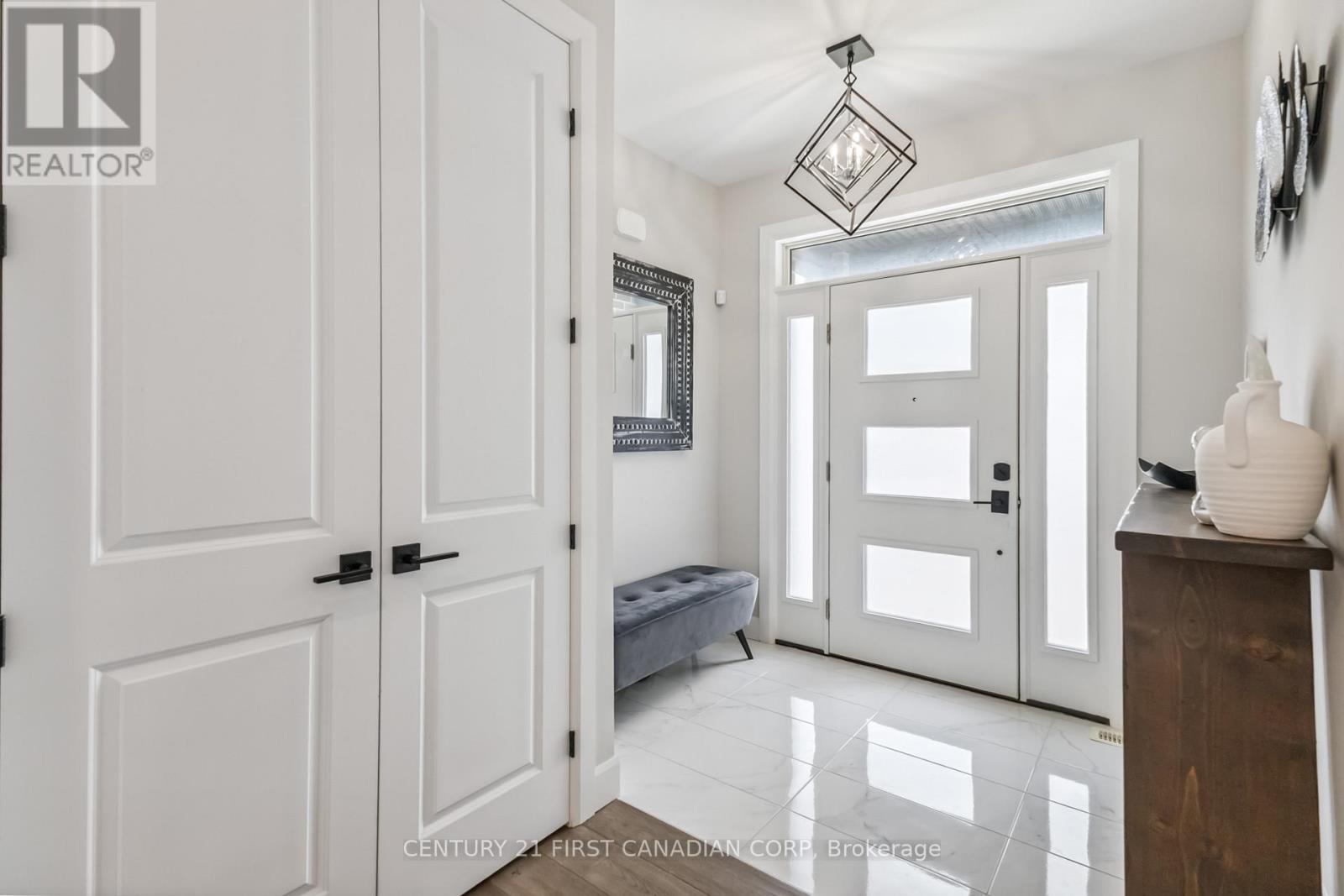 For sale: 3443 EMILY CARR LANE, London South (South W), Ontario N6G0L2 ...