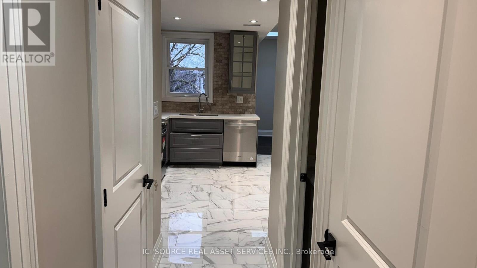 For rent: UNIT A - 615 COLLEGE STREET, Toronto (Trinity-Bellwoods ...