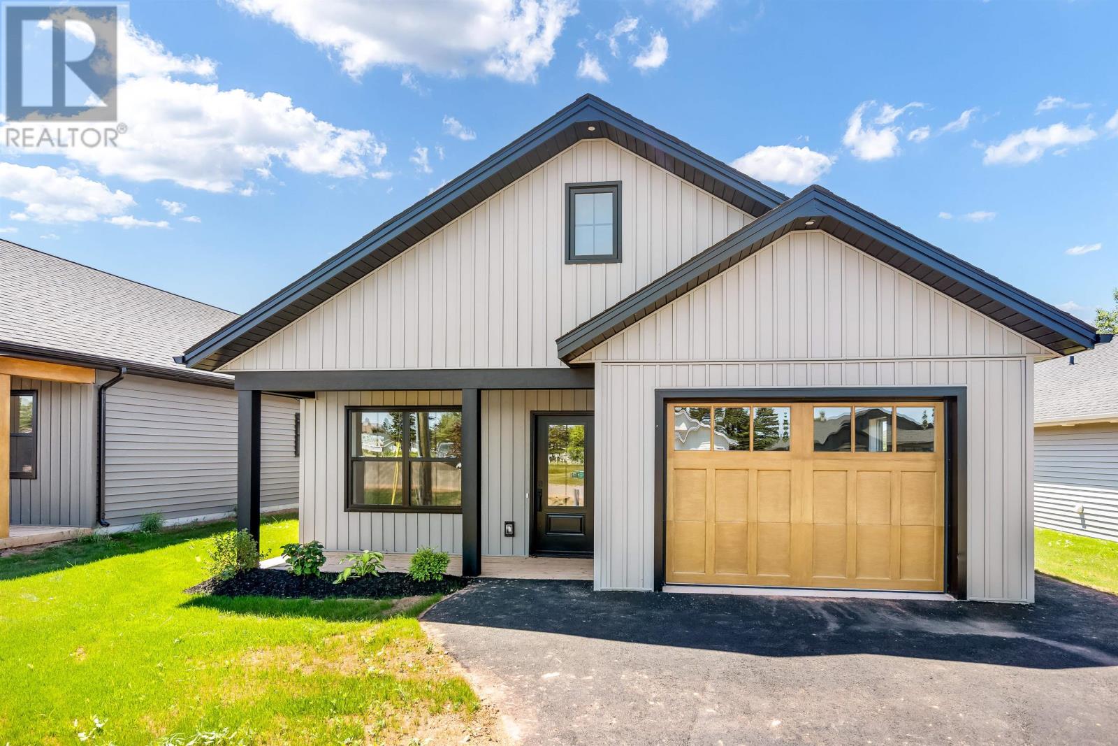 For sale: 28 Reddin Heights, Stratford, Prince Edward Island C1B1Z4 ...