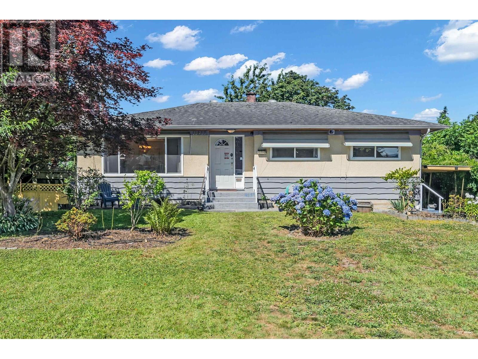 For sale: 11937 220 STREET, Maple Ridge, British Columbia V2X5R3 - R3013298 | REALTOR.ca