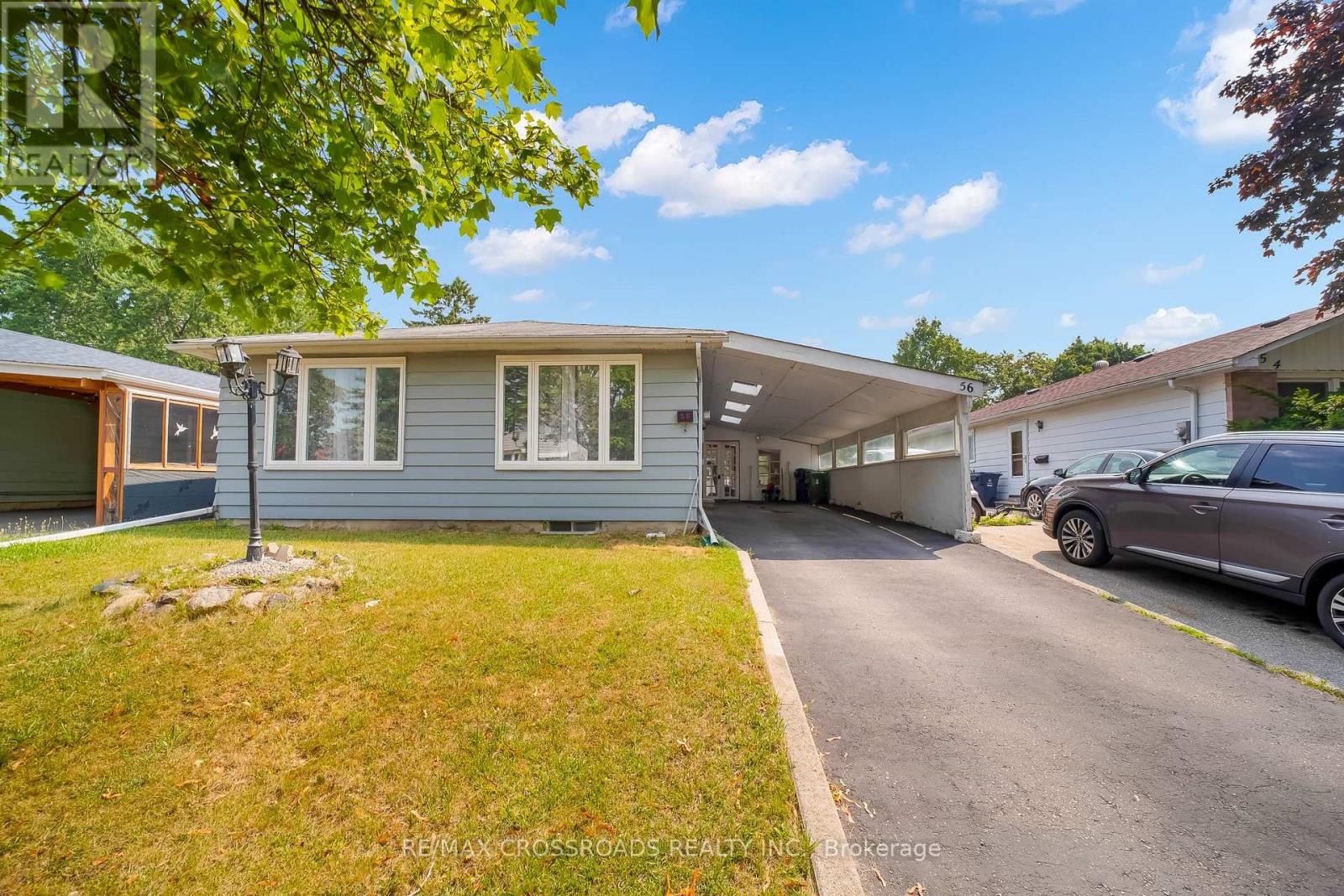 For sale: 56 HUTCHERSON SQUARE, Toronto (Malvern), Ontario M1B1C6 ...