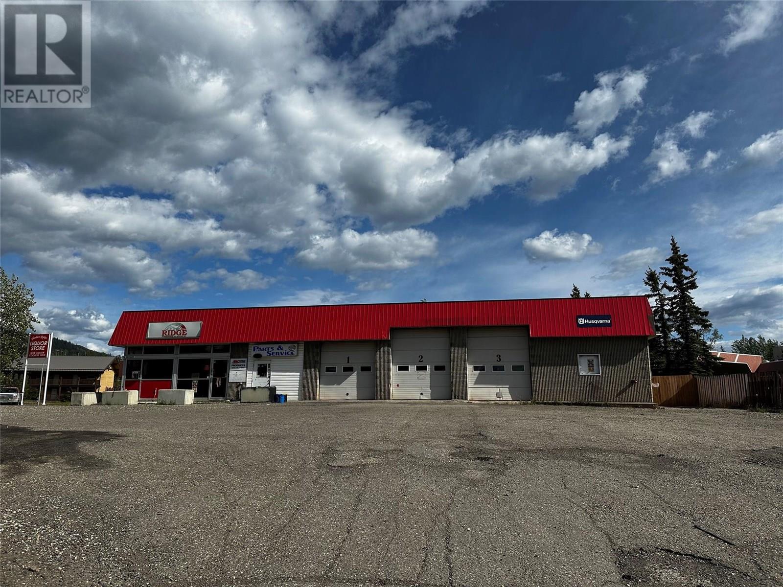For sale: 295 Southgate, Tumbler Ridge, British Columbia V0C2W0 ...